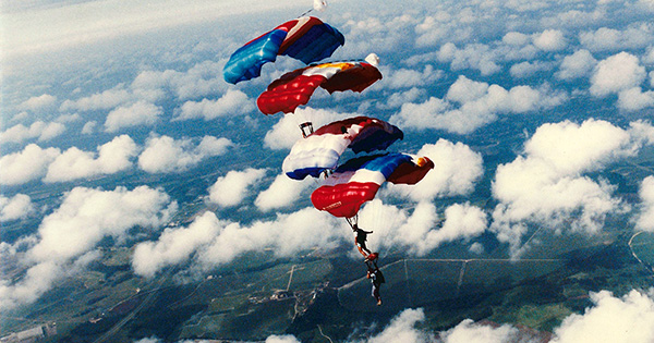 Back-tracking | Photo by Dave Lillico | D-5149